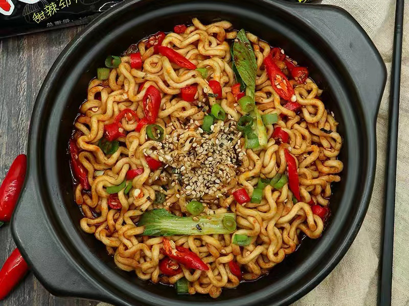 Fire Noodles - fried noodle cake with hot sauce - Henan Yongchang ...